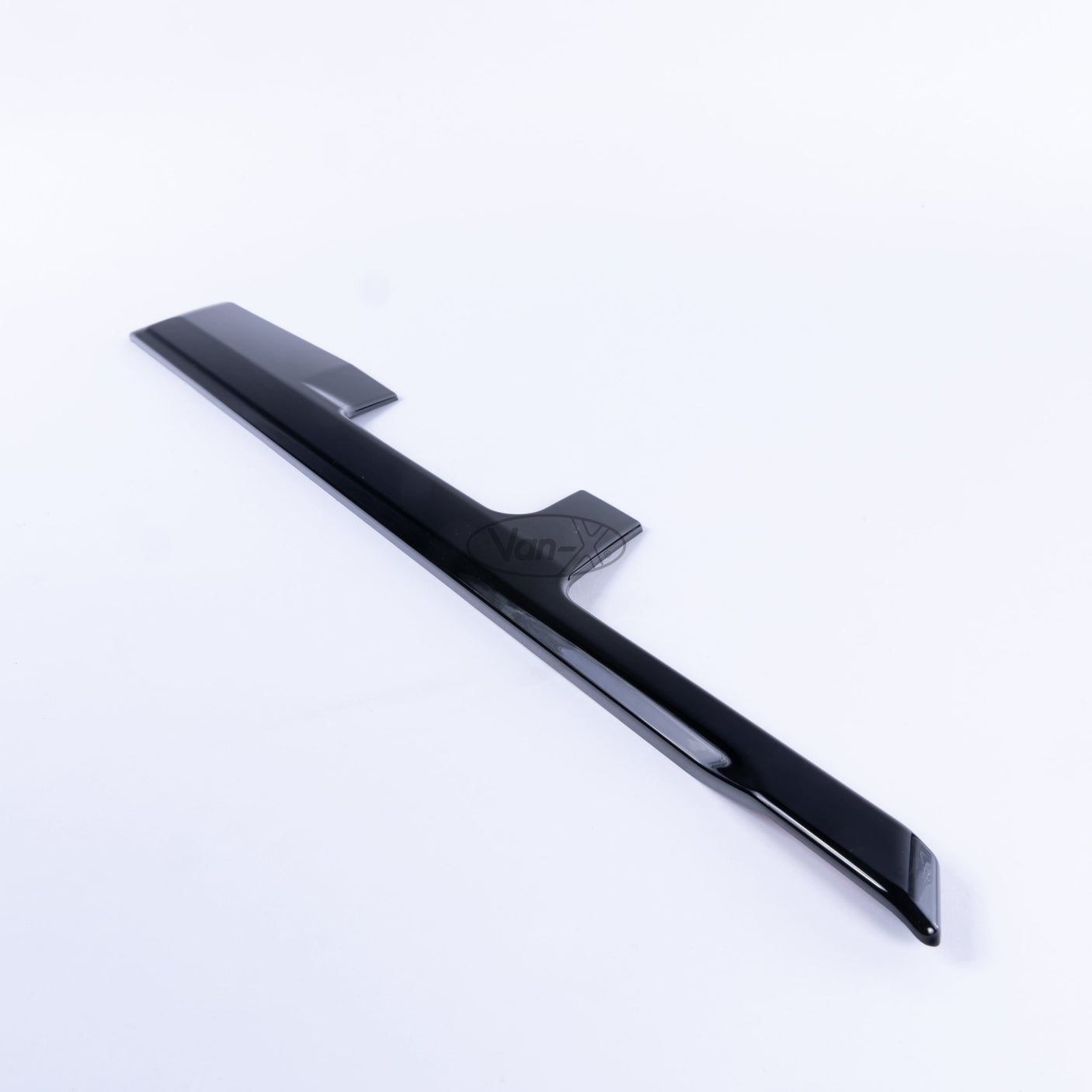 VW Transporter T6 Lower Dash Styling Trims Comfort Dash Gloss Black Pa ...