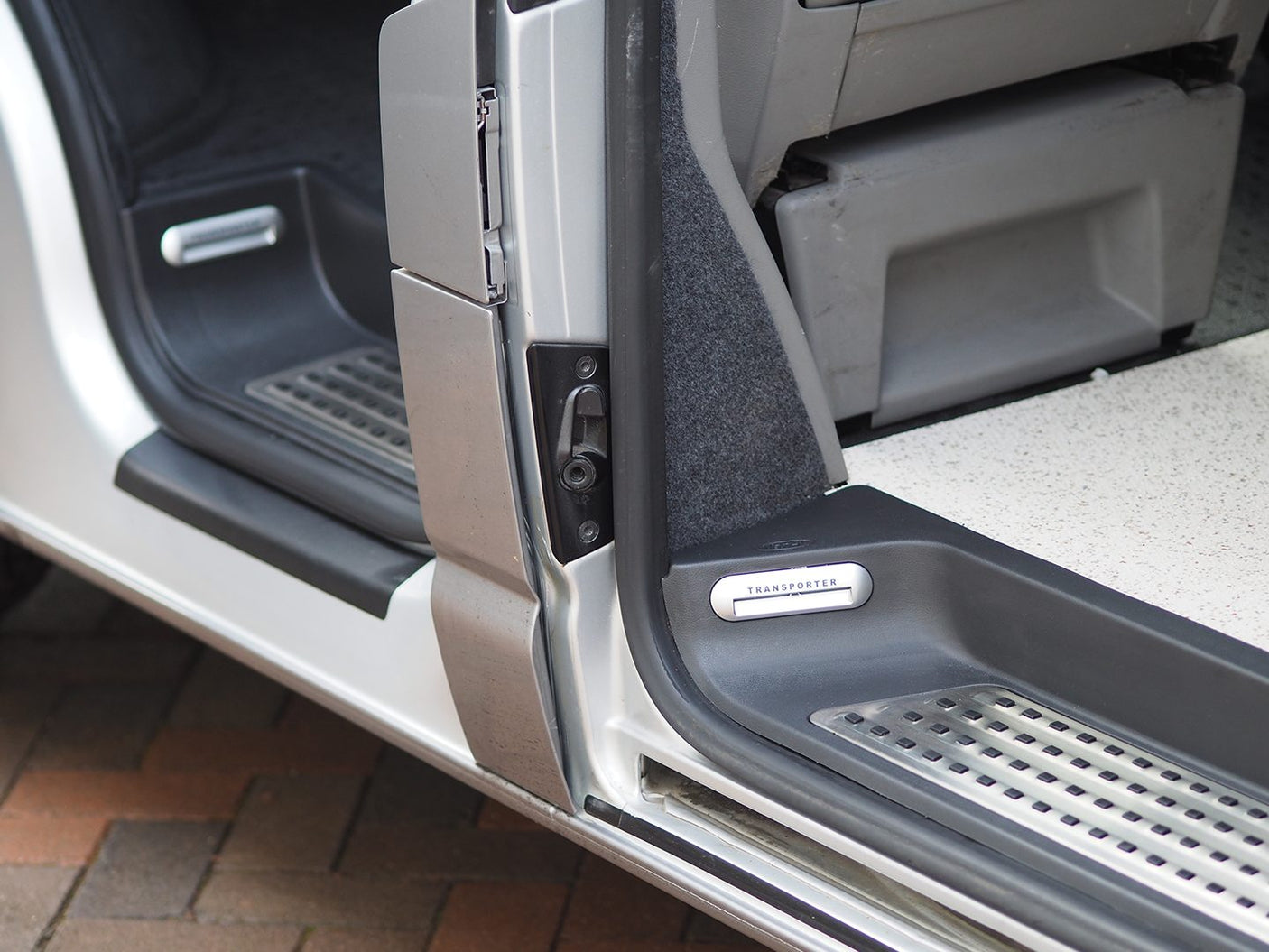 VW T6 Caravelle Style full Step (Set of 3) Driver, Passenger and Side ...